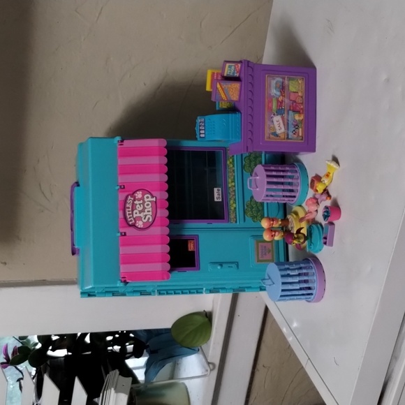 Littlest Pet Shop | Toys | Vintage 992 Littlest Pet Shop Play Casecarrier Store With Accessories ...